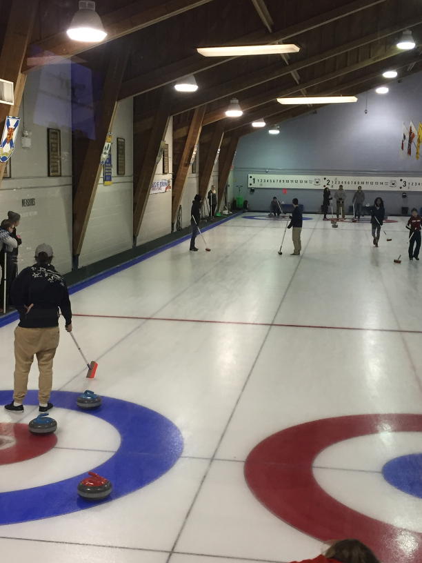 The Joy of Curling – Little Pleasures in a Big City